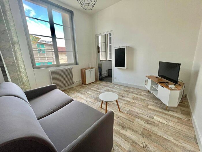 Appartement 1 pièce à Centre Ville, Périgueux, à louer