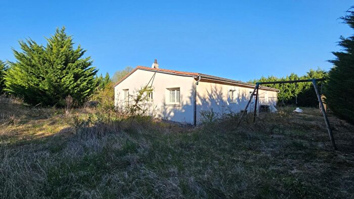 Maison à vendre - Veyre-Monton - 5 pièces - 3 chambres