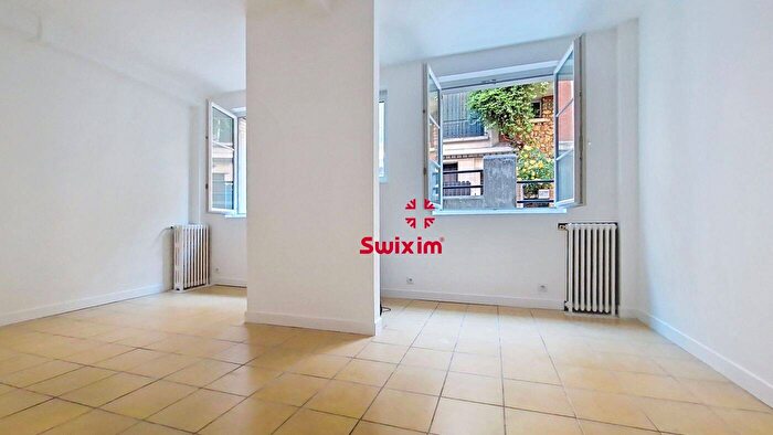 Appartement 1 pièce à louer - Place des Fêtes, Paris 19ème arrondissement