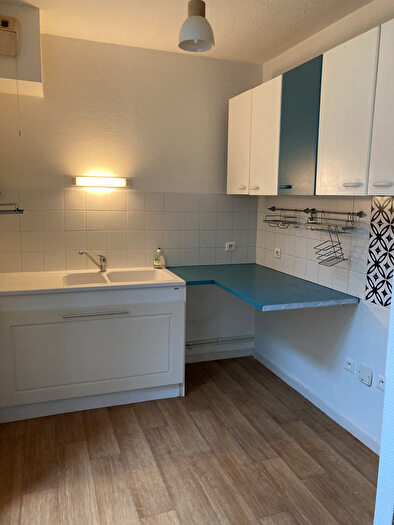 Appartement à louer - Aurillac, Centre-ville - 2 pièces - 1 chambre