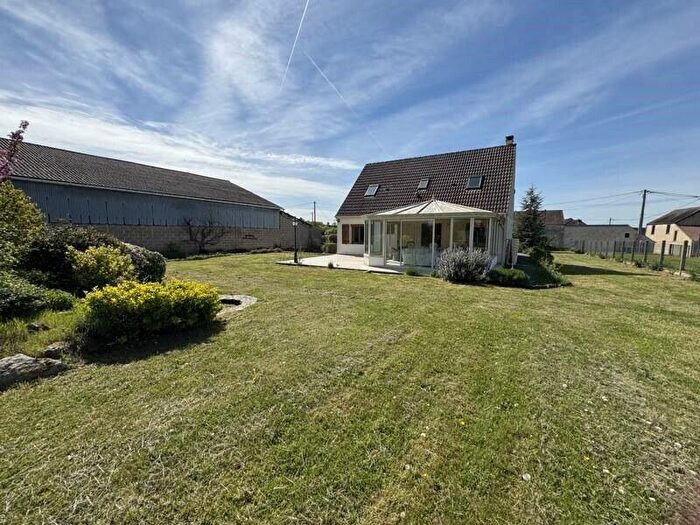 Breuil-Bois-Robert : Maison 5 pièces à louer