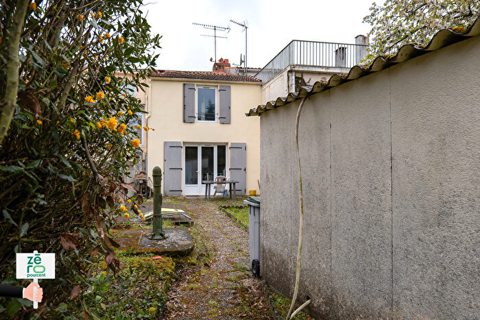 Maison 4 pièces à Saint-Florent-des-Bois, à vendre