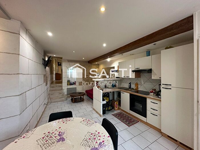 Gien, Centre-ville : Maison 2 pièces à vendre