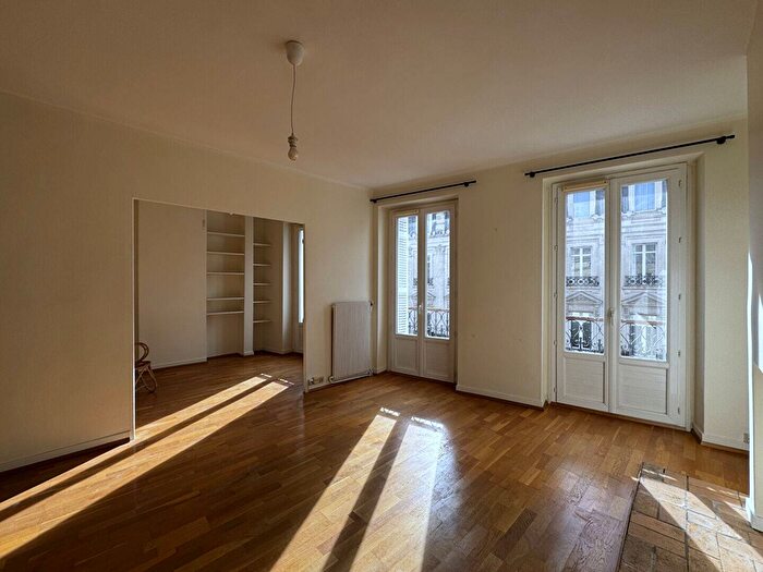Appartement 5 pièces à louer - Centre ville, Bordeaux