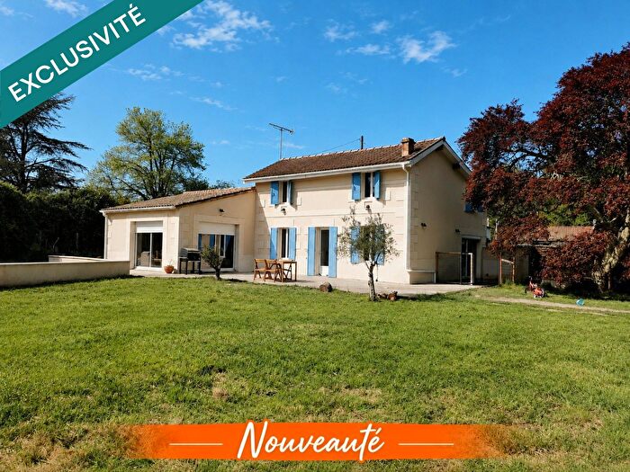 Maison 8 pièces à vendre - Saint-Yzan-de-Soudiac