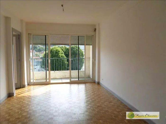 Bel Air-Grand Font-Madeleine, Angoulême - Appartement 2 pièces à louer