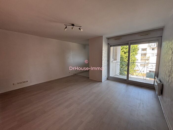 Appartement 1 pièce à vendre - Mantes-la-Jolie, Centre-ville