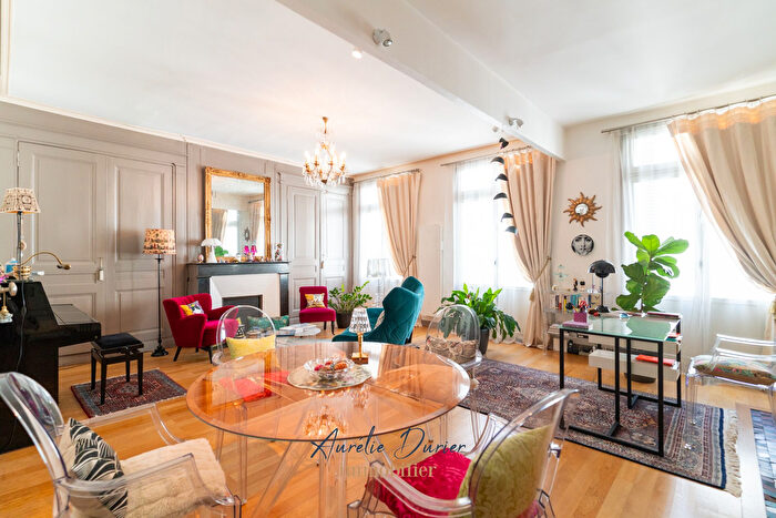 Maisons à vendre et appartements à louer - 1