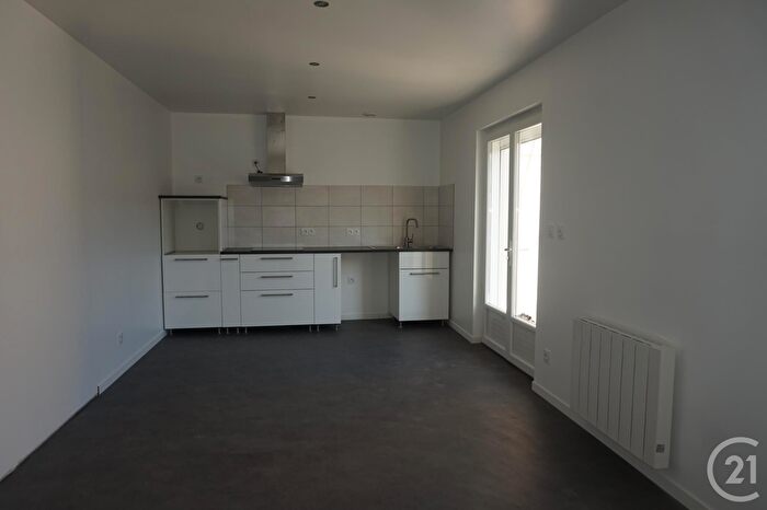 Saint-Désirat : Appartement 4 pièces à louer