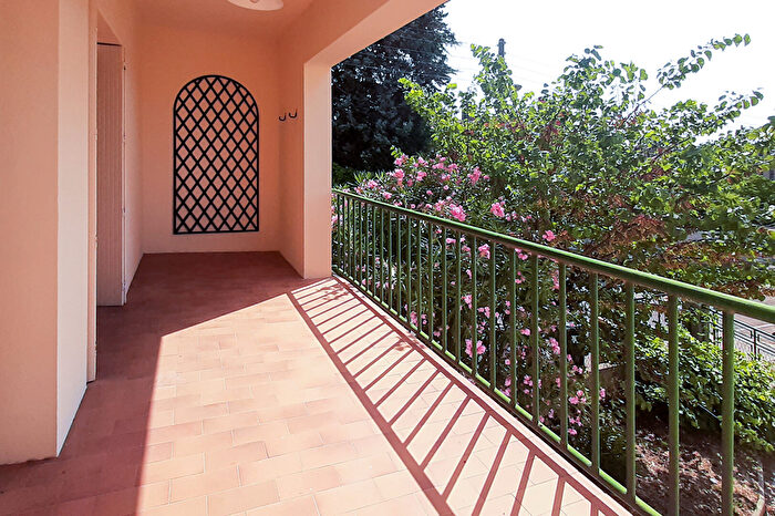 Appartement à louer - Carcassonne, Saint-Jacques, Prat Mary, Viguier - 4 pièces - 3 chambres