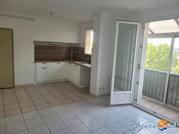 Appartement à louer - Narbonne, Cité - 4 pièces - 3 chambres