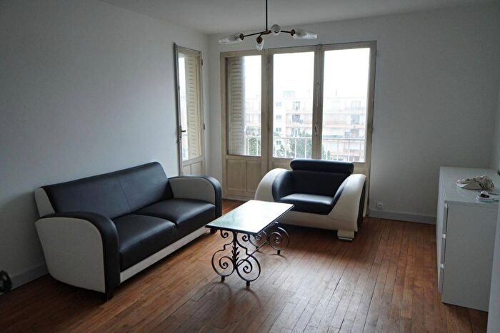 Appartement à louer - Abattoirs, Dijon - 3 pièces - 3 chambres