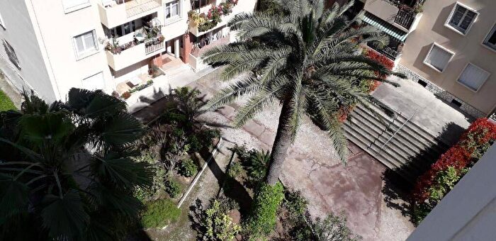 Appartement à louer - Saint-Pierre-De-Féric, Nice - 3 pièces - 2 chambres