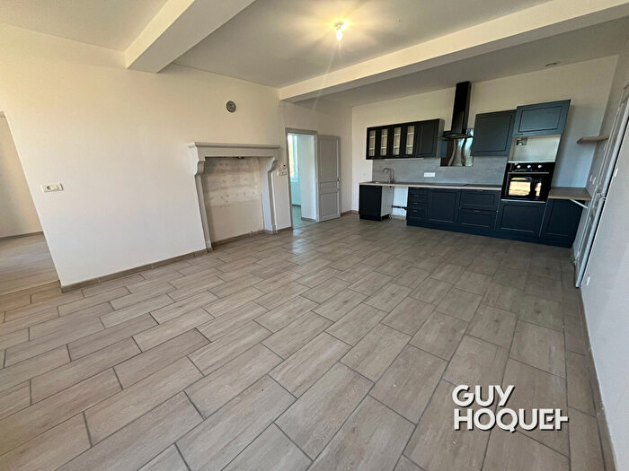 Maison à louer - Vitry-en-Charollais - 4 pièces - 2 chambres