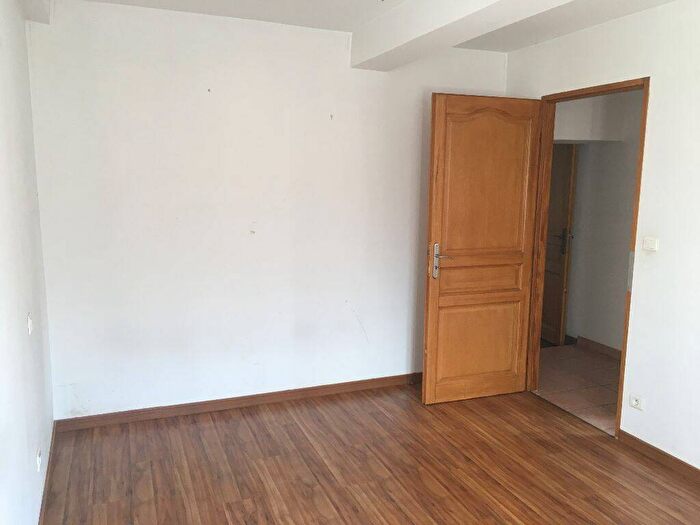 Saint-Étienne-sur-Chalaronne : Maison 4 pièces à louer