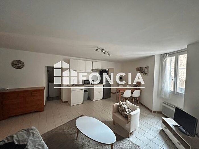 Appartement à louer - Arènes, Nîmes - 2 pièces - 1 chambre