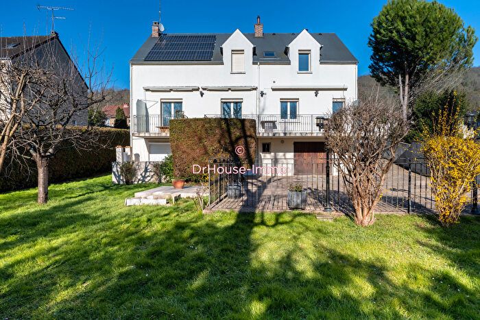 Maison à vendre - Vaux-sur-Seine - 7 pièces - 5 chambres