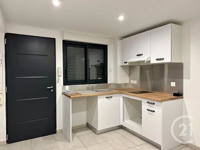 Appartement à louer - Villebrumier - 3 pièces - 2 chambres