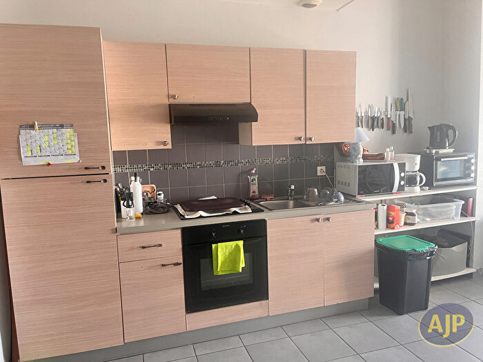 Saint-Laurent-de-la-Prée - Appartement 3 pièces à louer