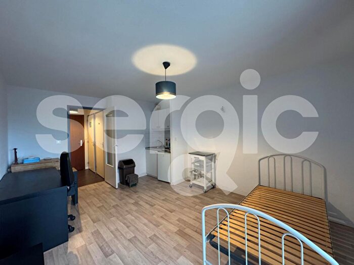 Appartement à louer - Olivet, Larry, Coin Rond, Lorette - 1 pièce