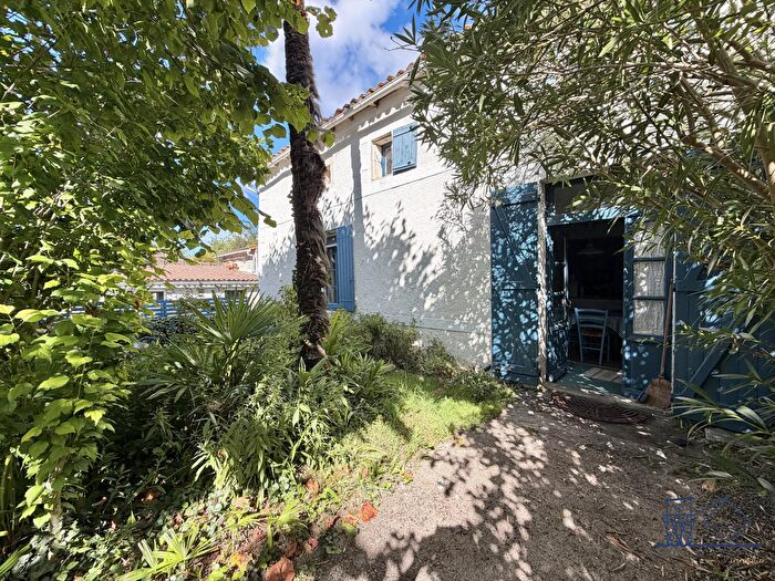 Saint-Dizant-du-Gua - Maison 4 pièces à vendre