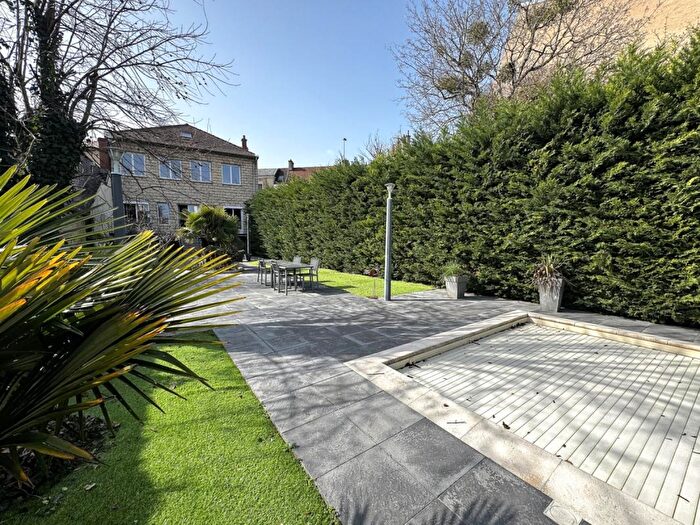 Maison à vendre - Dijon, Colombière, Parc Chevreul - 7 pièces - 5 chambres