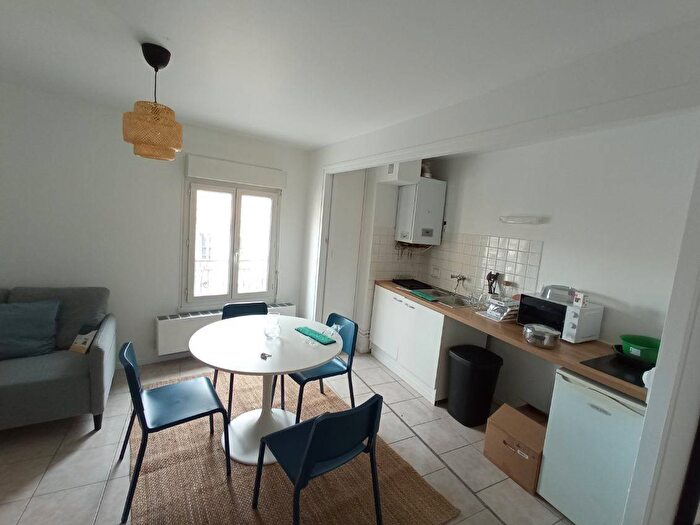 Appartement à louer - Saint Augustin, Tauzin, Alphonse Dupeux, Bordeaux - 1 pièce