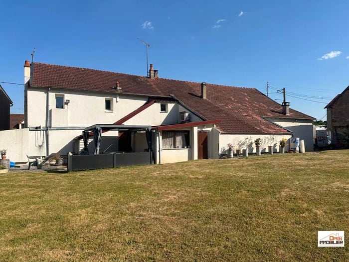 Sidiailles : Maison 11 pièces à vendre