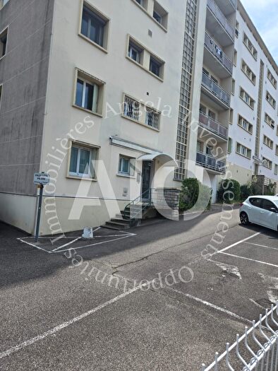 Appartement à vendre - Lyon e  - 4 pièces - 3 chambres