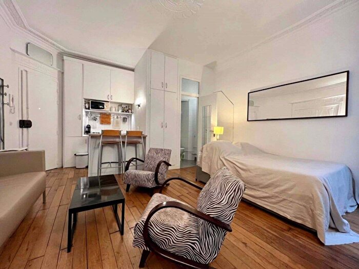 Appartement à louer - Saint Gervais, Paris ème arrondissement - 1 pièce