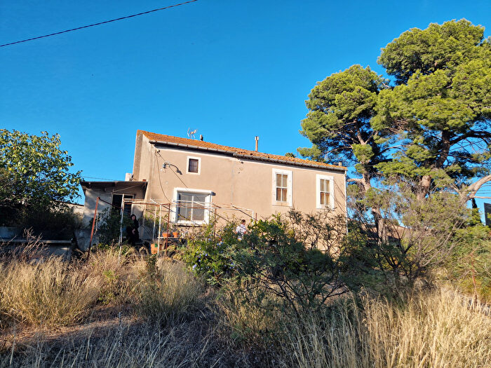 Maison à vendre - Pouzols-Minervois - 3 pièces - 4 chambres