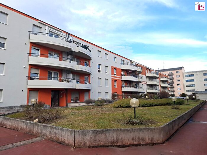 Appartement 5 pièces à vendre à Saint-Louis, Centre-ville