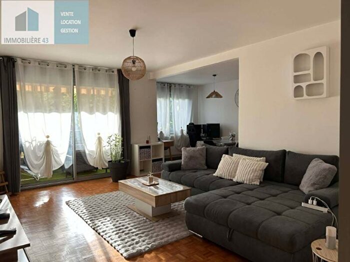 Appartement à louer - Vals-près-le-Puy - 3 pièces - 2 chambres