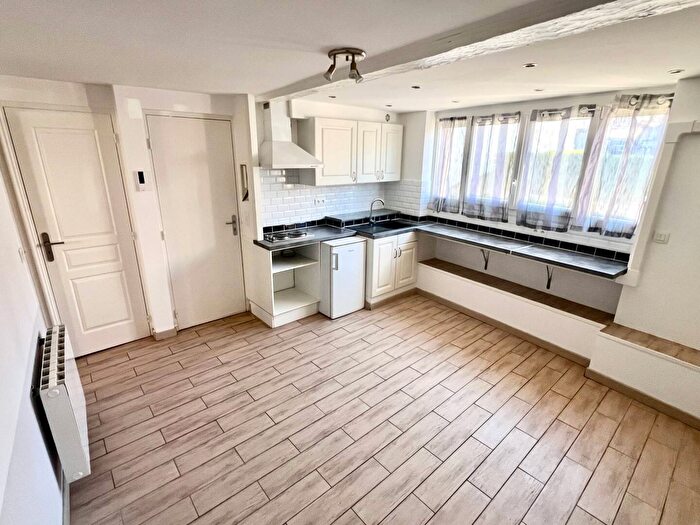 Appartement à louer - Clermont-Ferrand - 2 pièces - 1 chambre