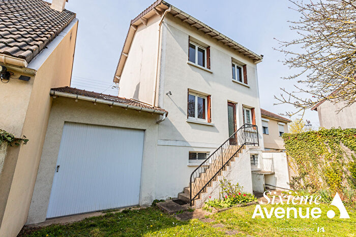 Maison à vendre - Chilly-Mazarin, Nord - 5 pièces - 3 chambres