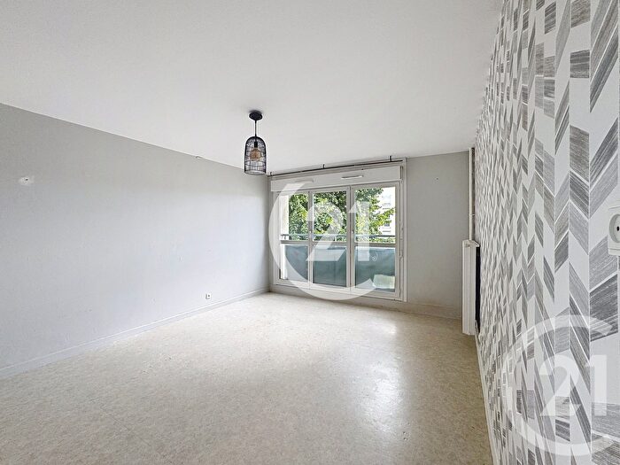 Appartement à vendre - Exincourt - 4 pièces - 3 chambres