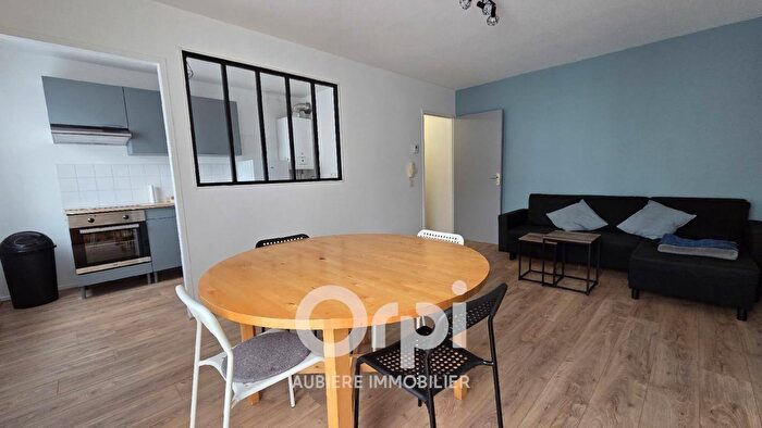 Appartement à louer - Bien Assis, Clermont-Ferrand - 2 pièces - 1 chambre