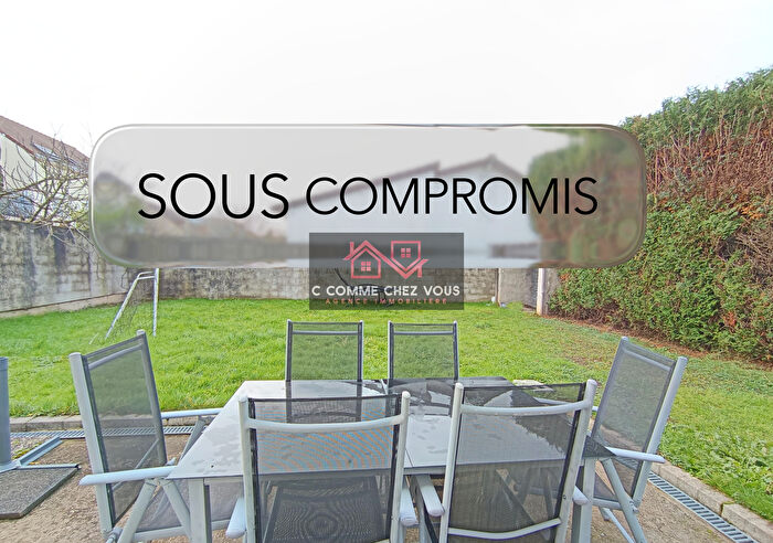 Maison à vendre - Ozoir-la-Ferrière - 8 pièces - 6 chambres