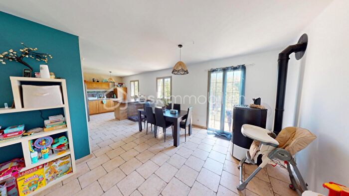 Maison à vendre - Nargis - 5 pièces - 4 chambres