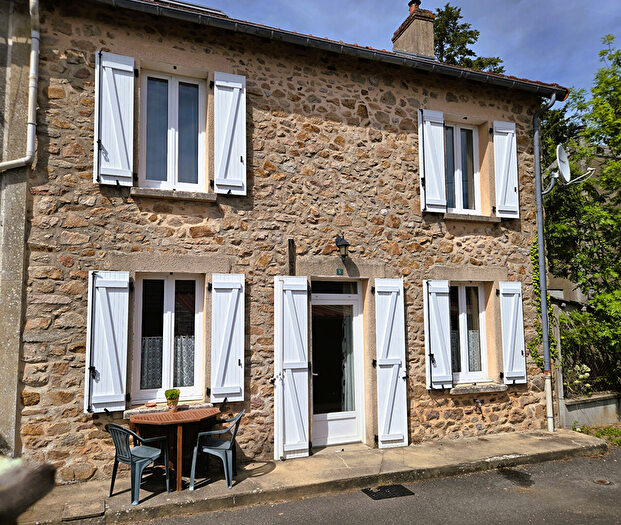 Maison 5 pièces à vendre à Saint-Hilaire-la-Treille