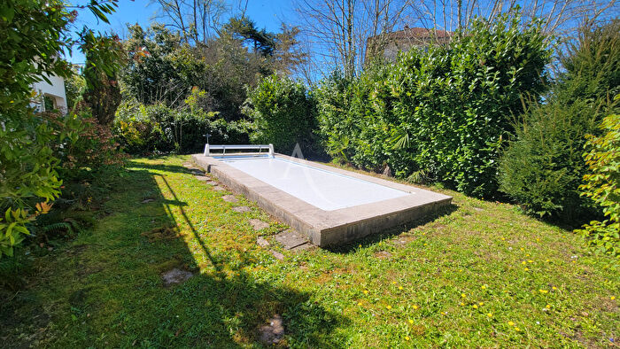 Maison à vendre - Gelos - 6 pièces - 5 chambres