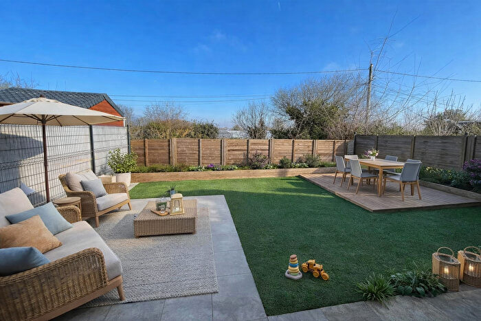 Maison à vendre - Étampes, Centre-Ville - 6 pièces - 4 chambres