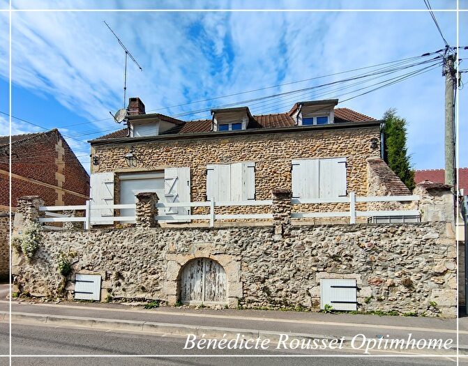 Maison 6 pièces à Labruyère, à vendre