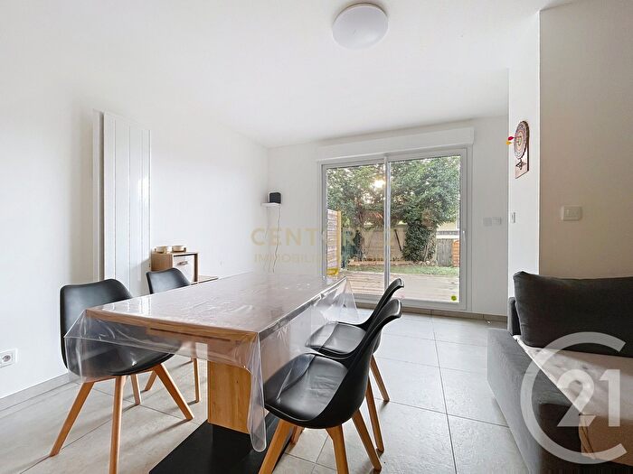 Maison à louer - LIsle-dAbeau, Fauvettes - 4 pièces - 3 chambres