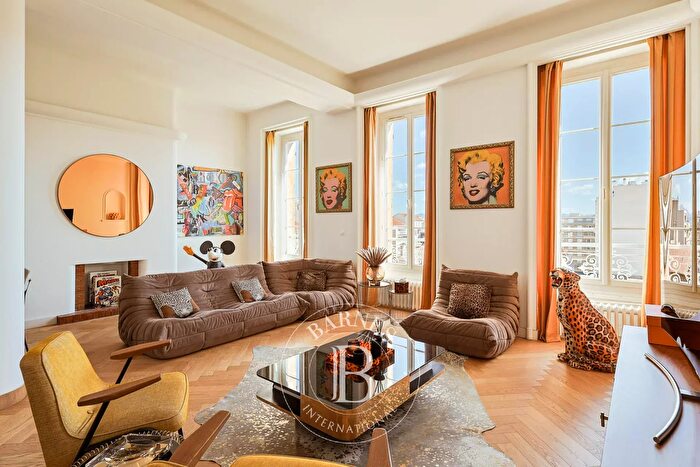 Appartement à louer - Marseille e , Perier - 4 pièces - 3 chambres