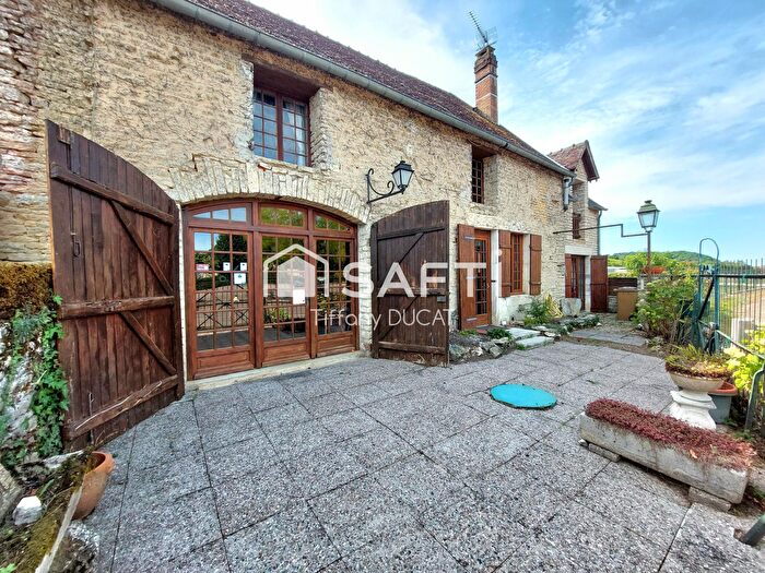 Maison 11 pièces à vendre à Avirey-Lingey