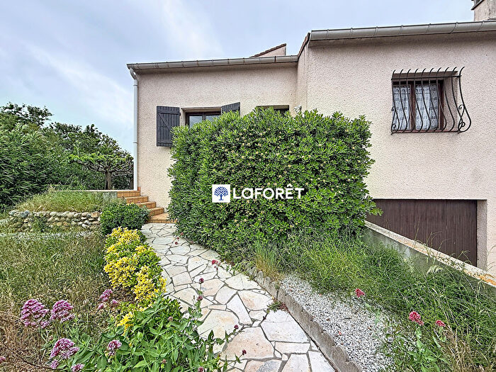 Maison 5 pièces à vendre à Saint-Estève