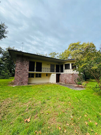 Maison 9 pièces à Mont-de-Marsan, Saint-Médard, à vendre