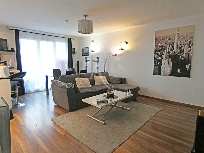 Appartement à vendre - Chelles, Mont-Chalâts, Colline du Fort, La Tuilerie - 3 pièces - 2 chambres