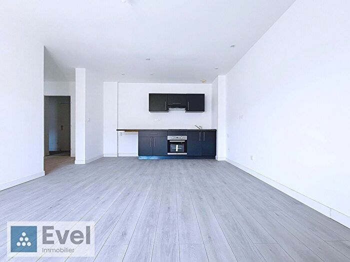 Centre Ville-Gare-Cité Gargan, Moyeuvre-Grande - Appartement 3 pièces à louer